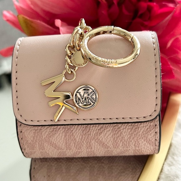 MICHAEL Michael Kors | Bags | Michael Kors Blush Pink Airpod Case Nwt ...